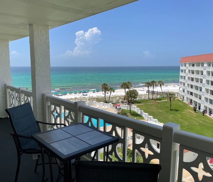 View Of Gulf And Pool With Beach Service Included! - Fort Walton Beach, FL