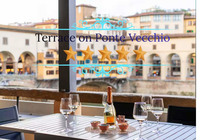 Terrasse Sur Le Ponte Vecchio Avec Vue Sur Les Offices - Florence