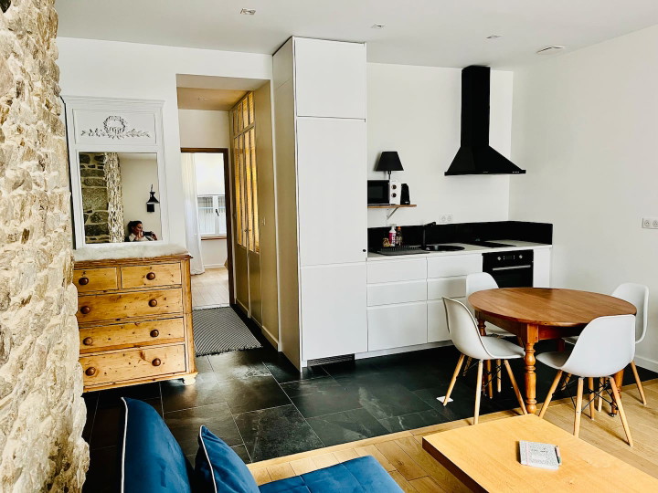 Luxurious 2-bedroom Hypercenter + Parking - Vannes