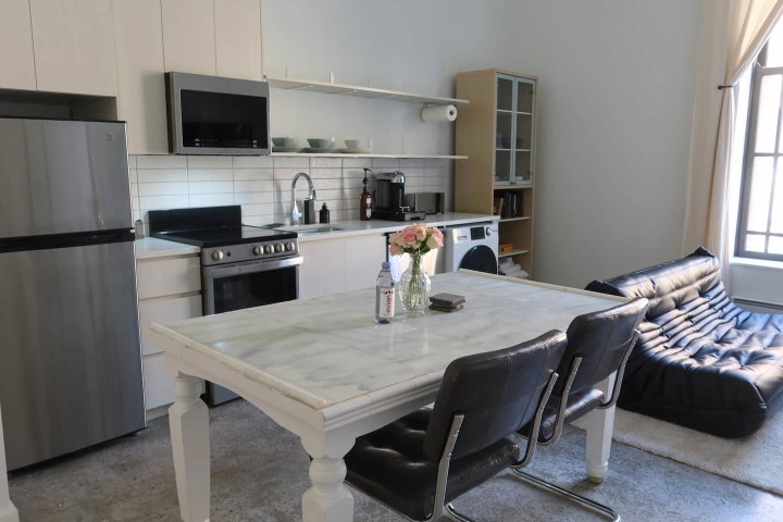 Stylish Hidden Gem In The Heart Of Uptown 1bd 1ba - Chicago, IL