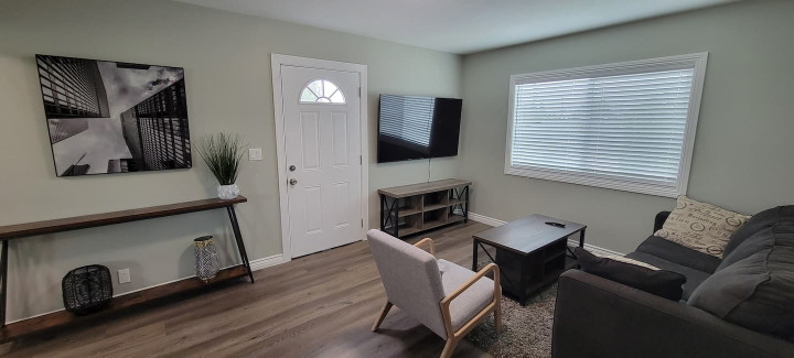 Entire Home, Newly Renovated, Cozy, Parking Garage - Arcadia