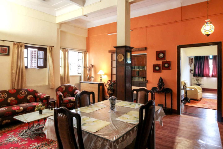 Charming 5 Bhk Heritage Apartment,prime Location - Kolkata
