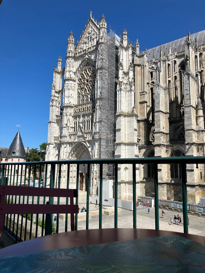 Amazing Cosy T2 Vue Cathédrale ! Hyper Centre - ibis Styles Beauvais