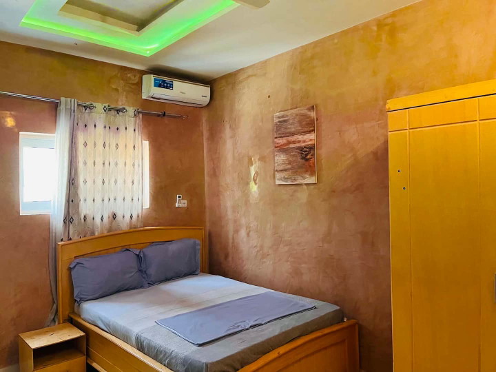 1 Studio Climatisé Indépendant Au R+1 - N'Djamena