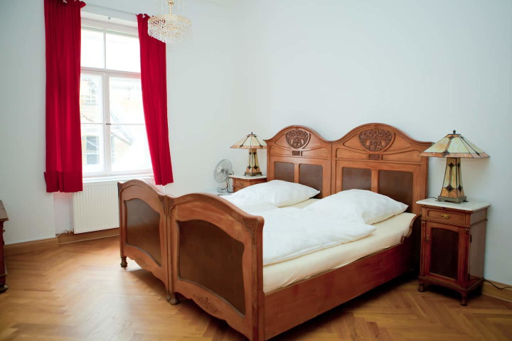 Art Nouveau Apartment In Old Building On Prinzregentenplatz - Munique