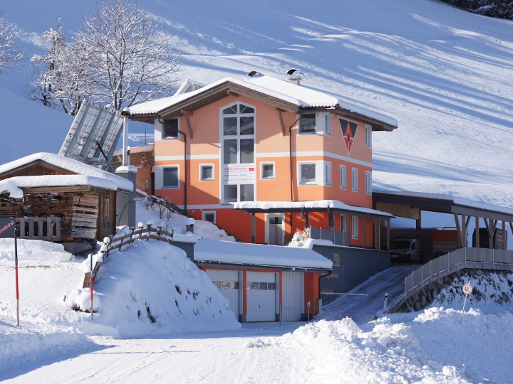 Luxury Apartment With Private Terrace - Schwaz