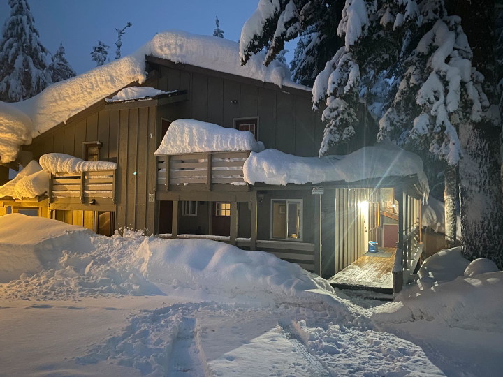 Government Camp Getaway - Mount Hood, OR