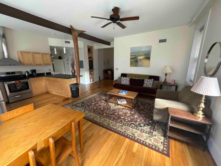 Modern Apartment In The Heart Of Town! - Brattleboro, VT