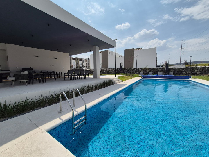 Casa ÓNix Con 3 Recámaras| Roof Garden| Alberca - Querétaro
