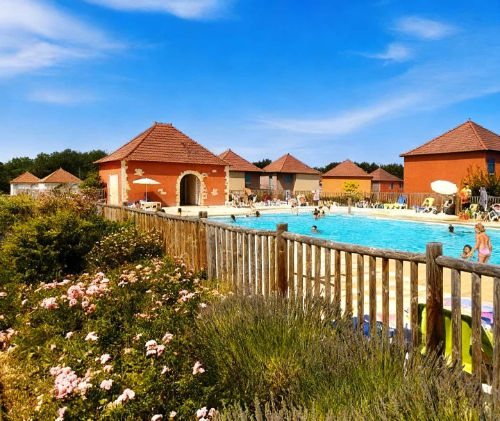 Appartement Avec Terrasse Piscine - Puy-l'Évêque
