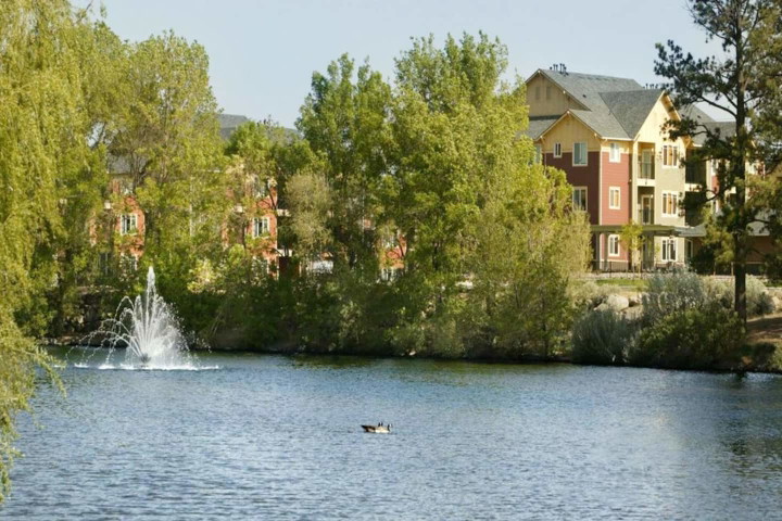 Idlewild Park Condo By Downtown + Pool & Parking - Reno
