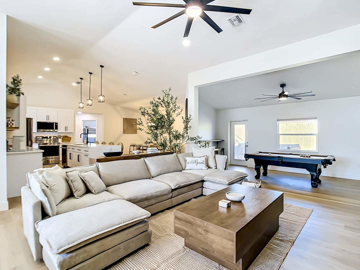Coastal Retreat  Pool  Minutes From Beach - Englewood, FL