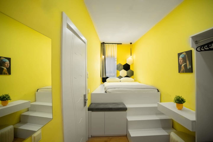 Yellow Room - Kepez