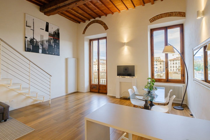 Lungarno Apartment With Terrace Downtown Florence - フィレンツェ