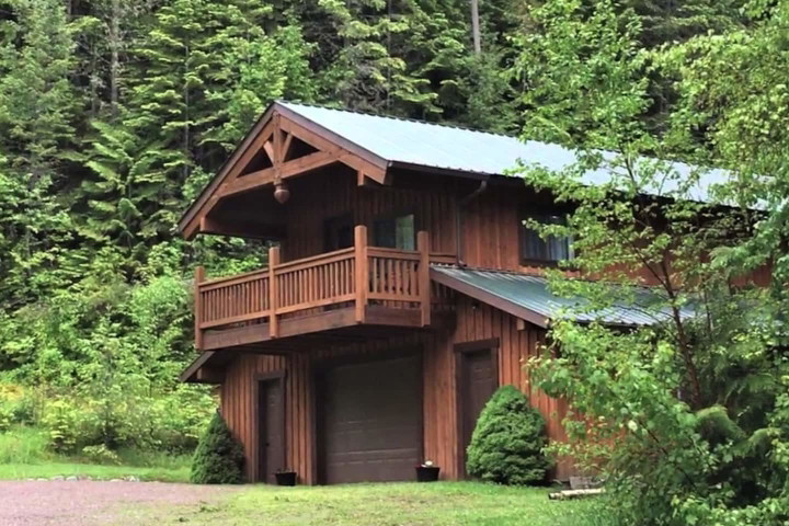 Mountain Cedars Getaway - Montana