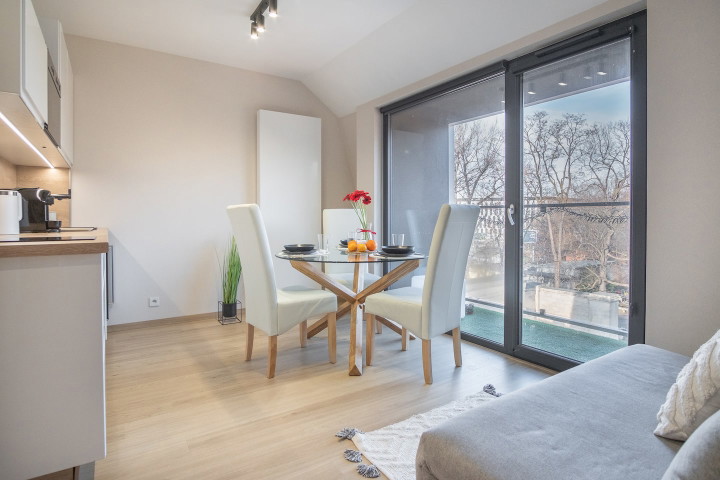 Apartments ŻElazna - 64 - Krakow