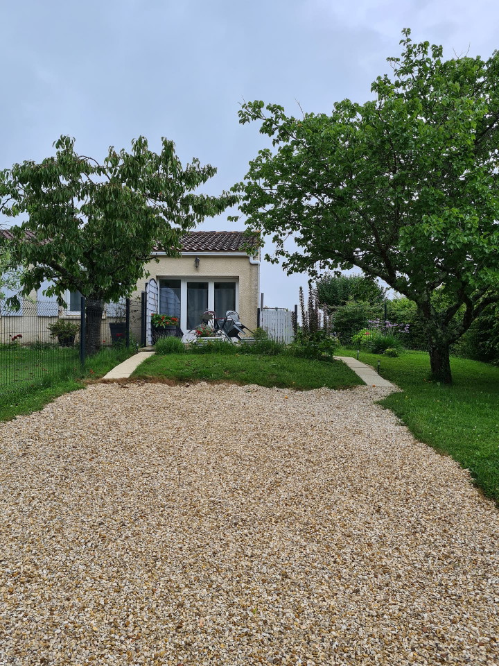 Ravissant Studio A La Campagne - Jonzac