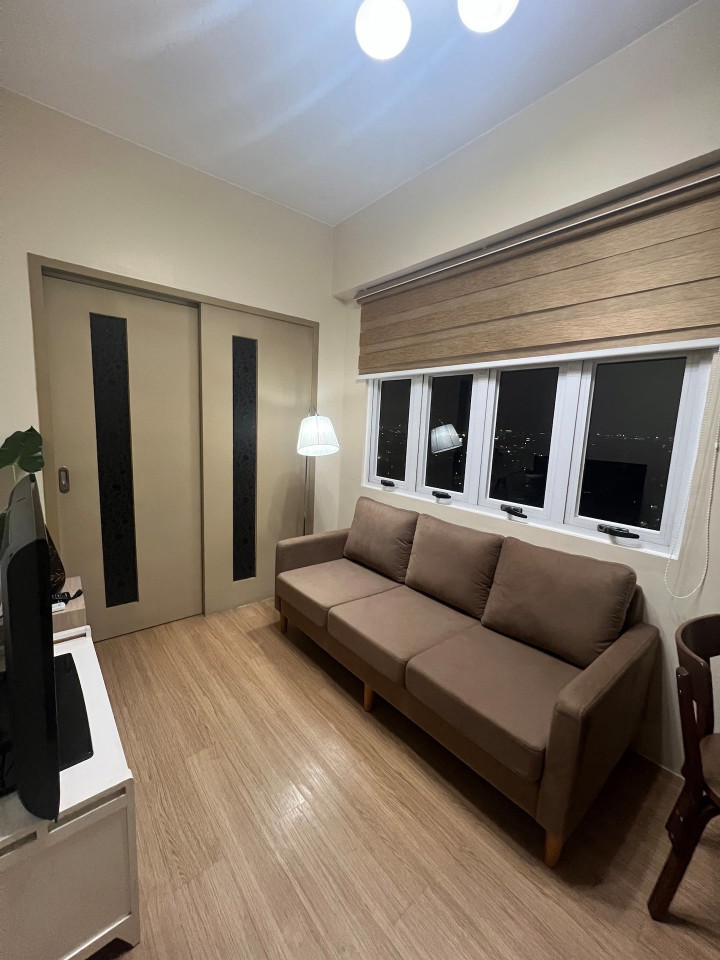 Urban Bliss: 1 Br Flat At Laureano Di Trevi - Manila