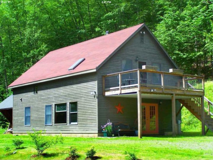 Prestons Pond-beautiful Home On Tranquil Hilltop - Vermont