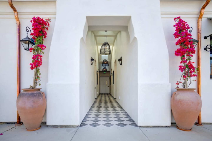 Casa De La Vina Unit 8 - Boutique Suites - Montecito, CA