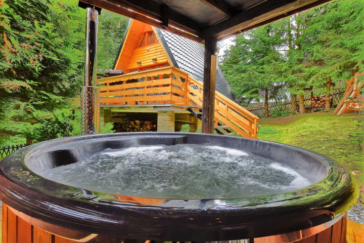 An Atmospheric Cottage, Hot Tub With Jacuzzi - Poland