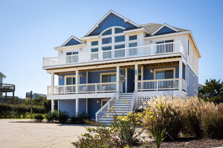 Gorgeous Semi-oceanfront Home In Whalehead - Corolla, NC
