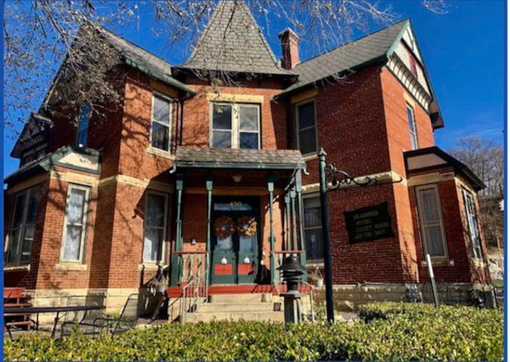 Brainerd House - Grafton, IL
