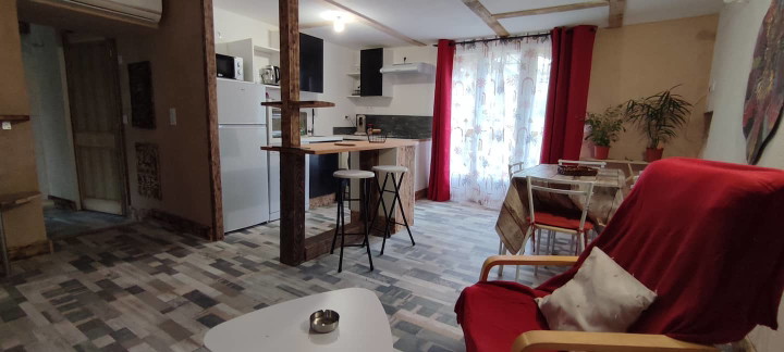 Appartement Avec Terrasse En Rdc - Barjac