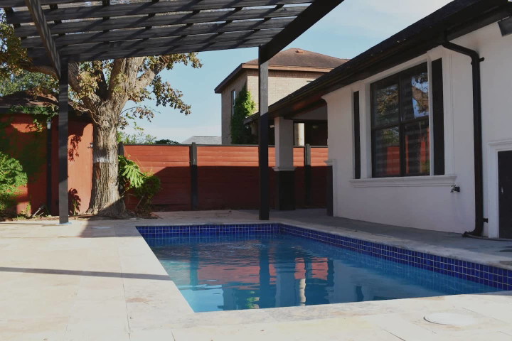 Luxury Home With Pool, Electric Vehicle Charger In - McAllen, TX