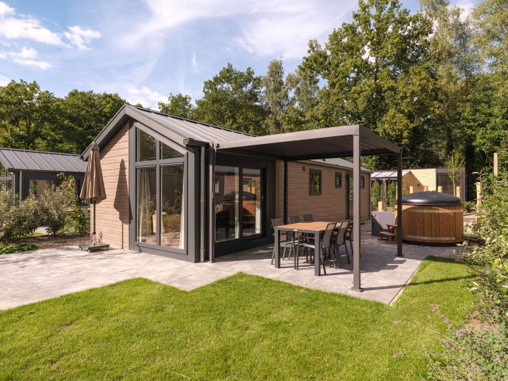 Doornenburg Lodge Comfort With Hot Tub | 6 People - Deventer