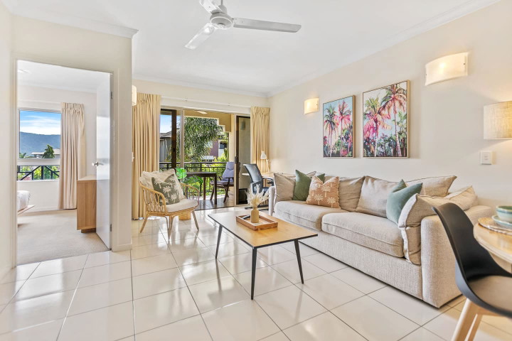 Poolside Paradise Cairns I 9 Pools, Bbq & Gym - Cairns