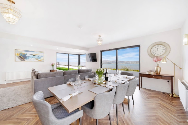 Saltwater House: Fahan. Views. Luxury. Sleeps 10. - Londonderry
