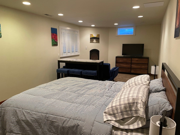 Cozy 2-story Apt On Hillside (Long-term Welcome) - Alaska