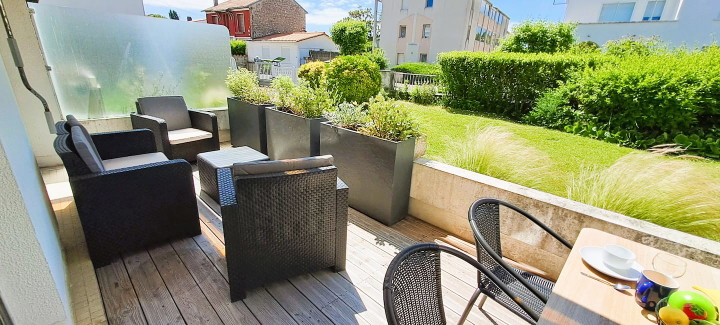 Soothing Bright Two-room Apartment With Terrace Near The Beaches - Royan