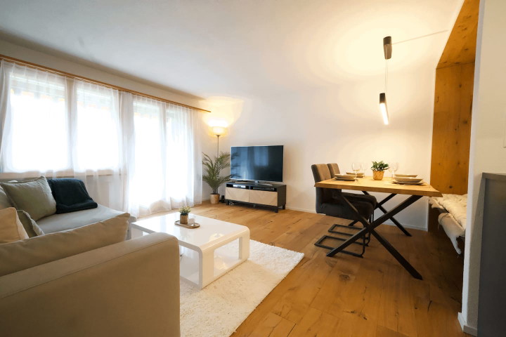 Alpine Wohnung Im Chalet Laudinella Mit Bergblick - Lauenen