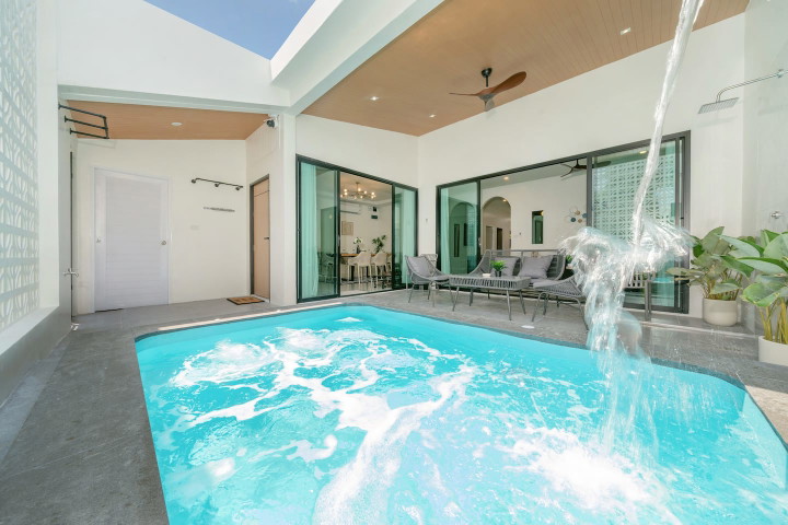 Villa De 6 Chambres Avec Piscine à Patong, à Quelques Pas De La Plage - Patong Beach