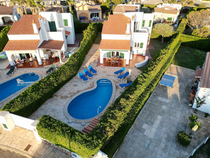 Villa Lola: Seaviews, Private Pool & Lush Yard - Balearic Islands