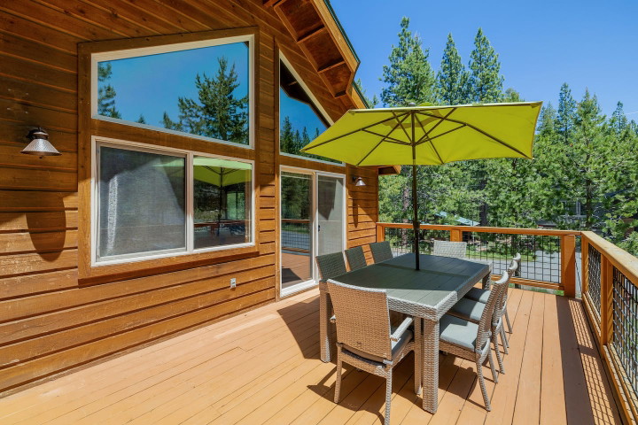 Spacious Td Property With Decks, Bbq & Kid's Loft - Truckee, CA
