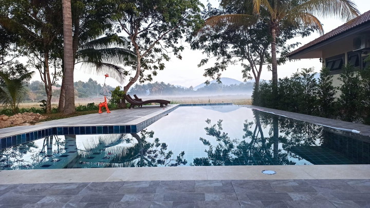 Sala San Sai, Pool, Nature And A Discreet Place - Thailand