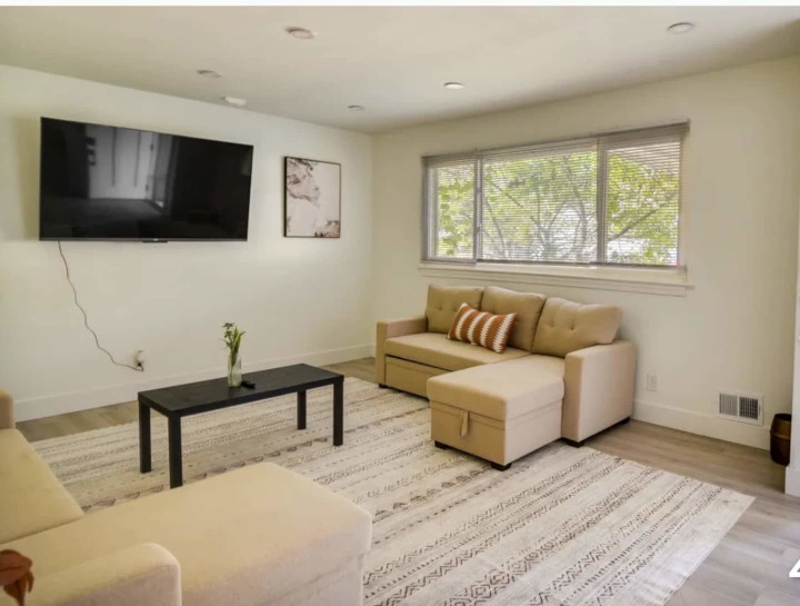 15 Minutes To The Beach Bungalow - Chesapeake, VA