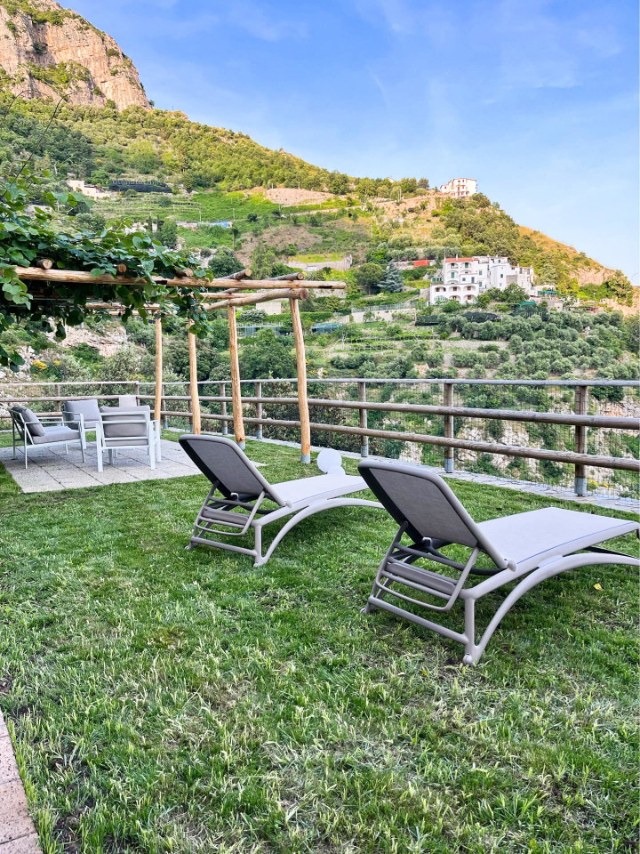 Near Amalfi: Panoramic House With Garden - Furore
