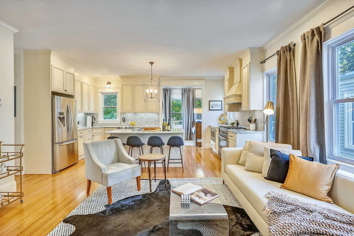 Modern Boston Condo, Near T - Boston, MA
