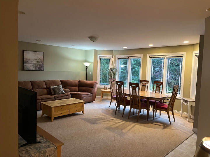 Executive Suite, Private Walkout, Callander Bay - North Bay