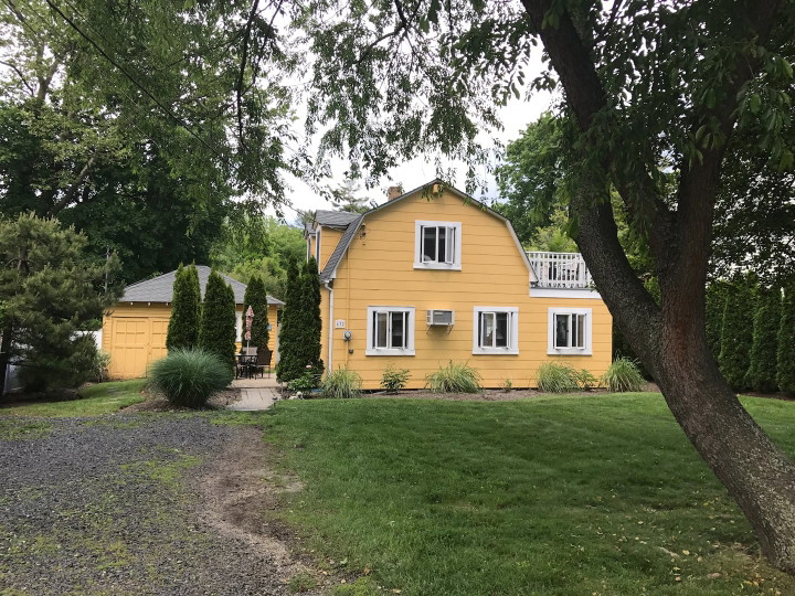 Bed & Biscuit By The Sea Llc Entire Property - Sea Girt, NJ