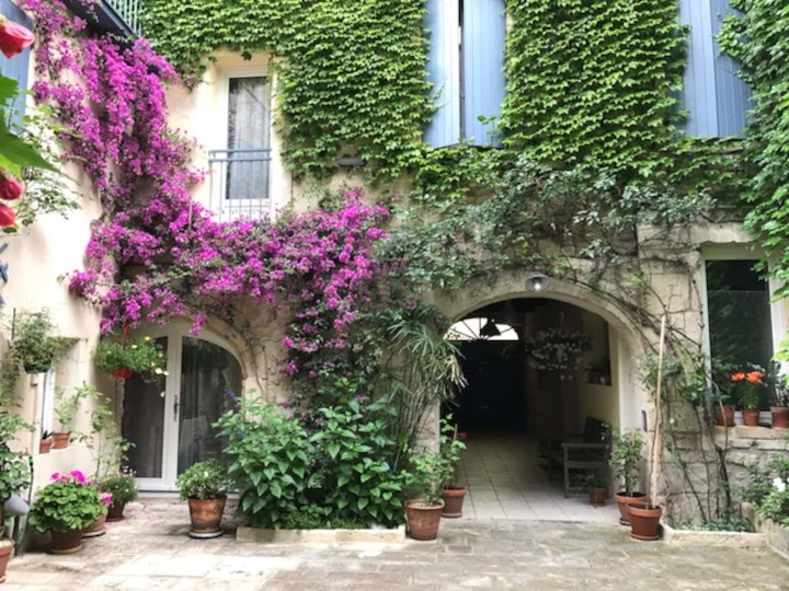 Lr - Entre Avignon, Arles Camargue - Beaucaire