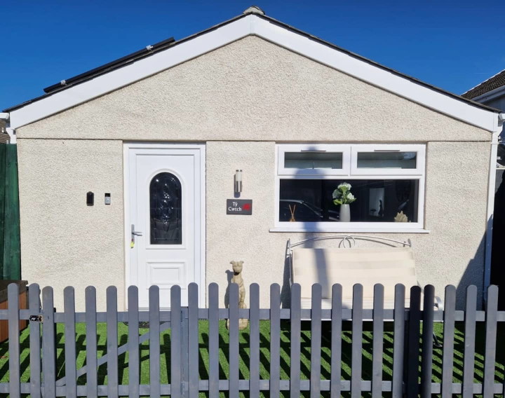 Ty Cwtch A Cosy Seaside Getaway In Porthcawl. - Porthcawl