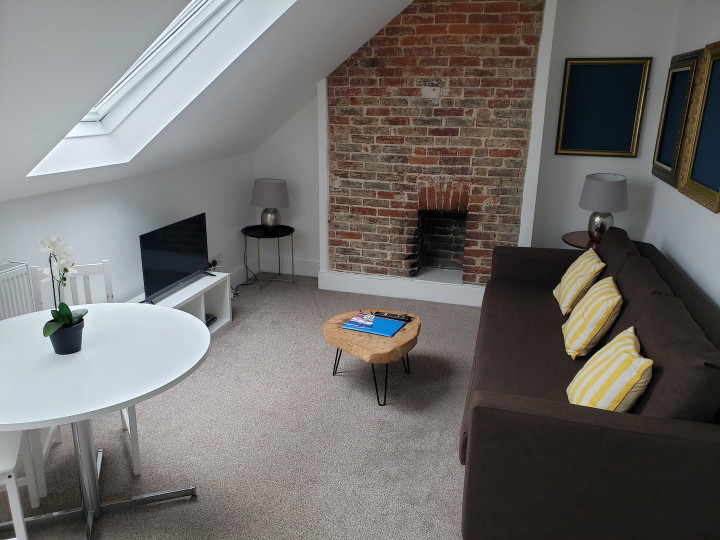 Southsea Top-floor Apartment | Walk To Beach - Inglaterra