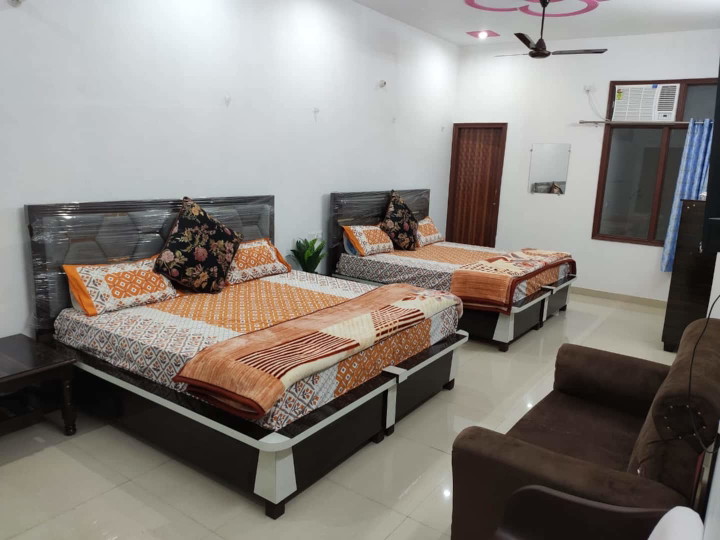 Roop Niwas 10 - Amritsar