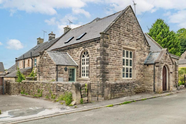 Host & Stay | Nine Ladies - Bakewell