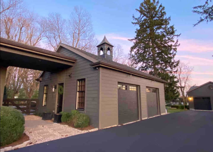 Modern & Luxurious Carriage House On Paris Pike - Lexington, KY